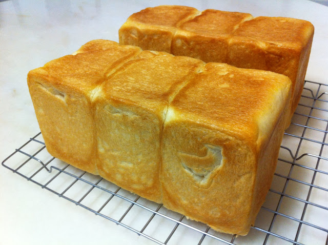 Vinnie Baking Paradise: Milk Sandwich Loaf